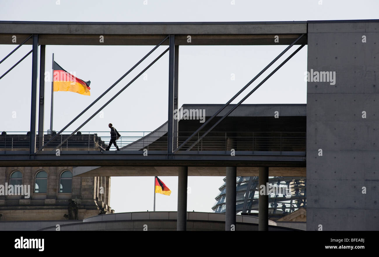 Cold war buildings hi-res stock photography and images - Alamy