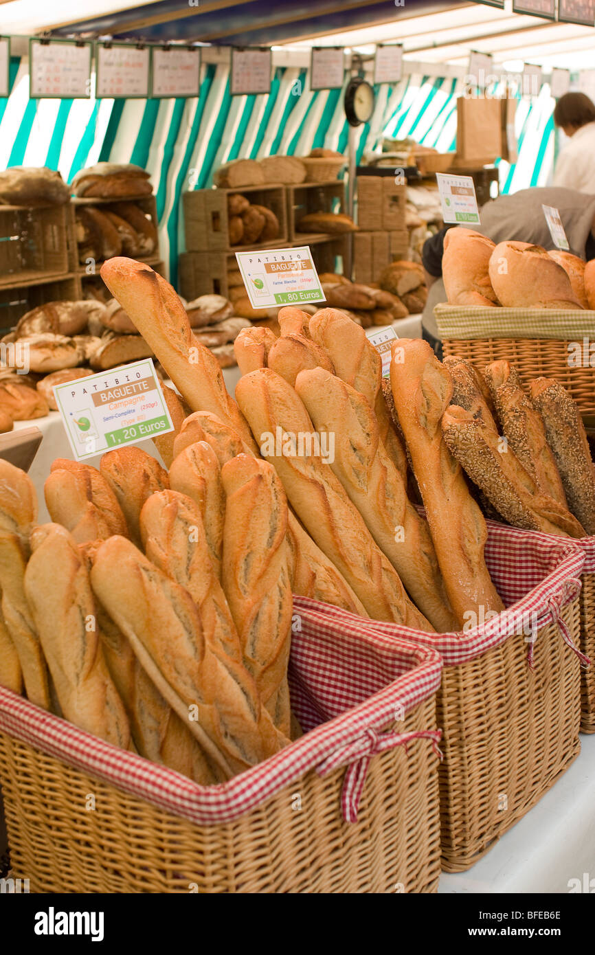 Paris baguette bakery hi-res stock photography and images - Alamy