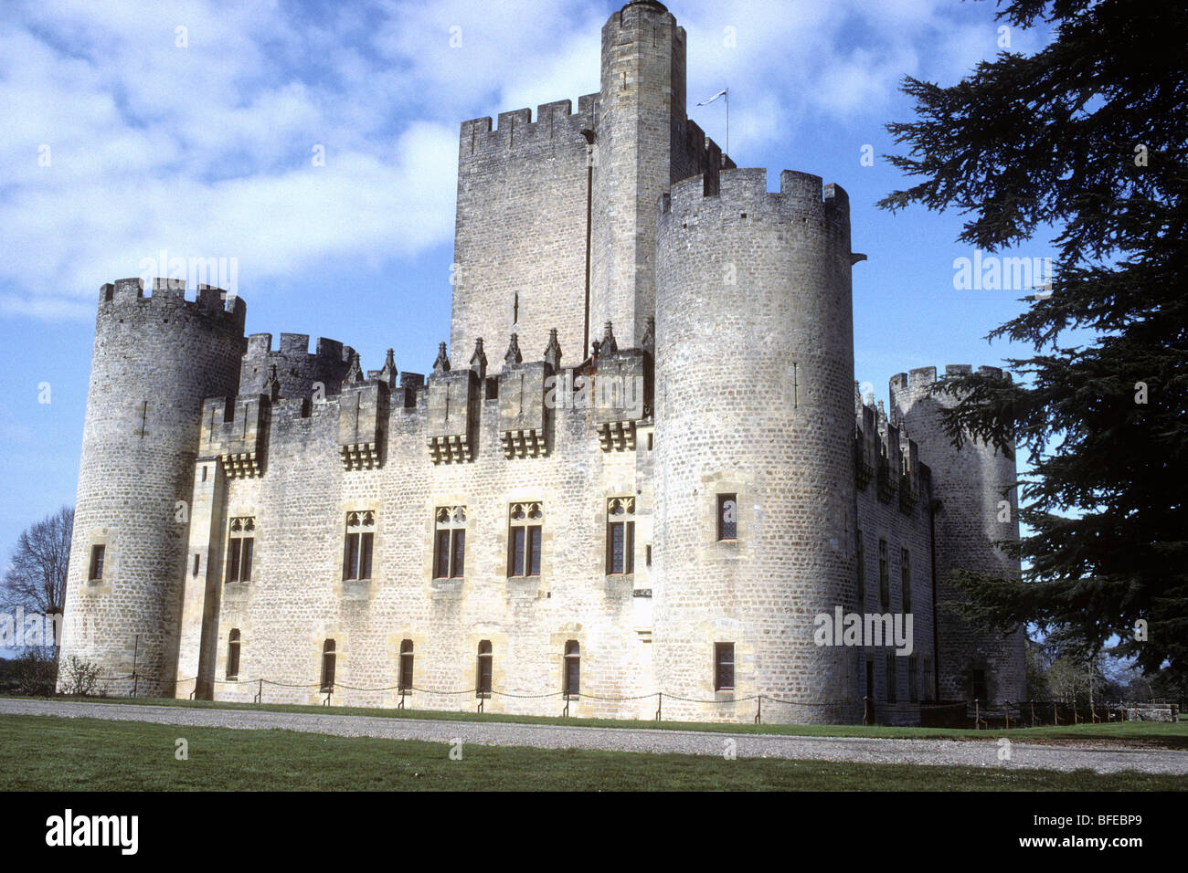 France Aquitaine Gironde ( 33 ) Mazeres Roquetaillade castle Stock ...