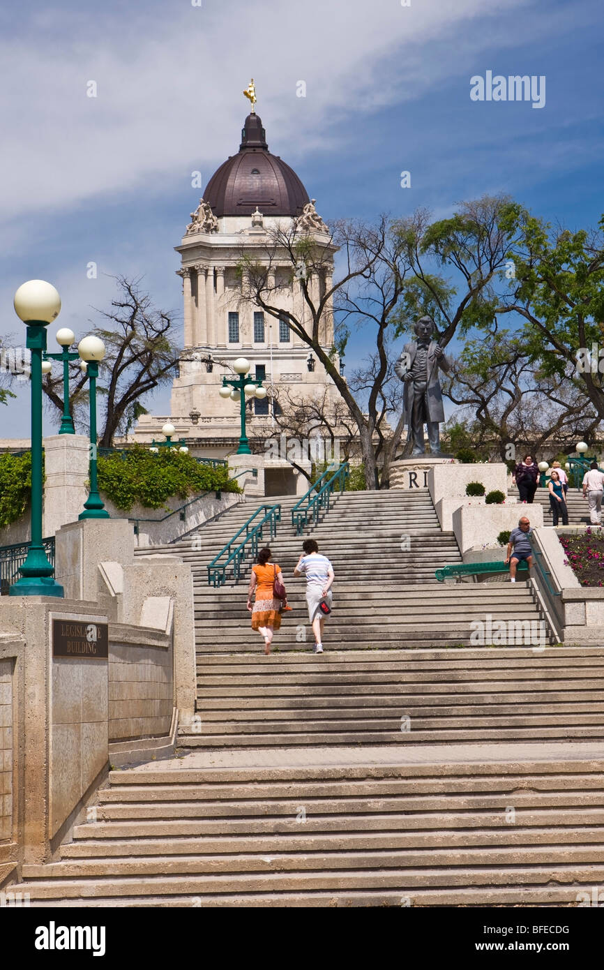 Louis Riel Statue Winnipeg High Resolution Stock Photography and Images ...