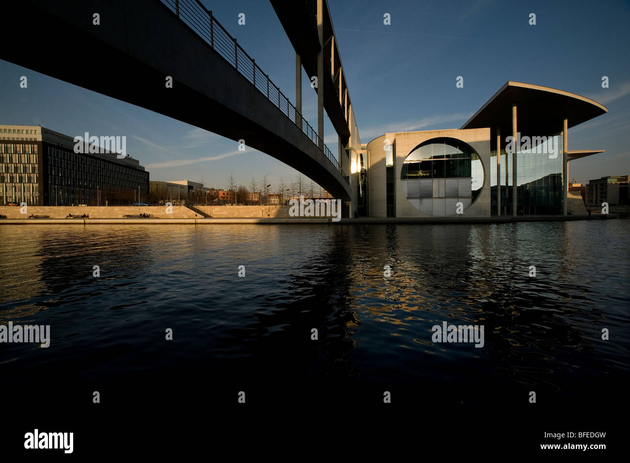 Berlin 2009 DDR Berlin wall,Government Buildings, Germany Unified ...