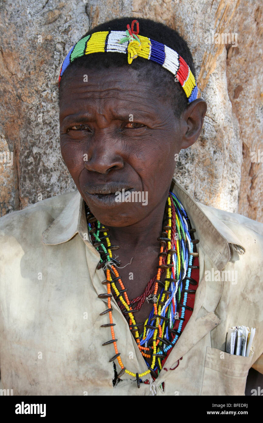 Hadza hi-res stock photography and images - Alamy