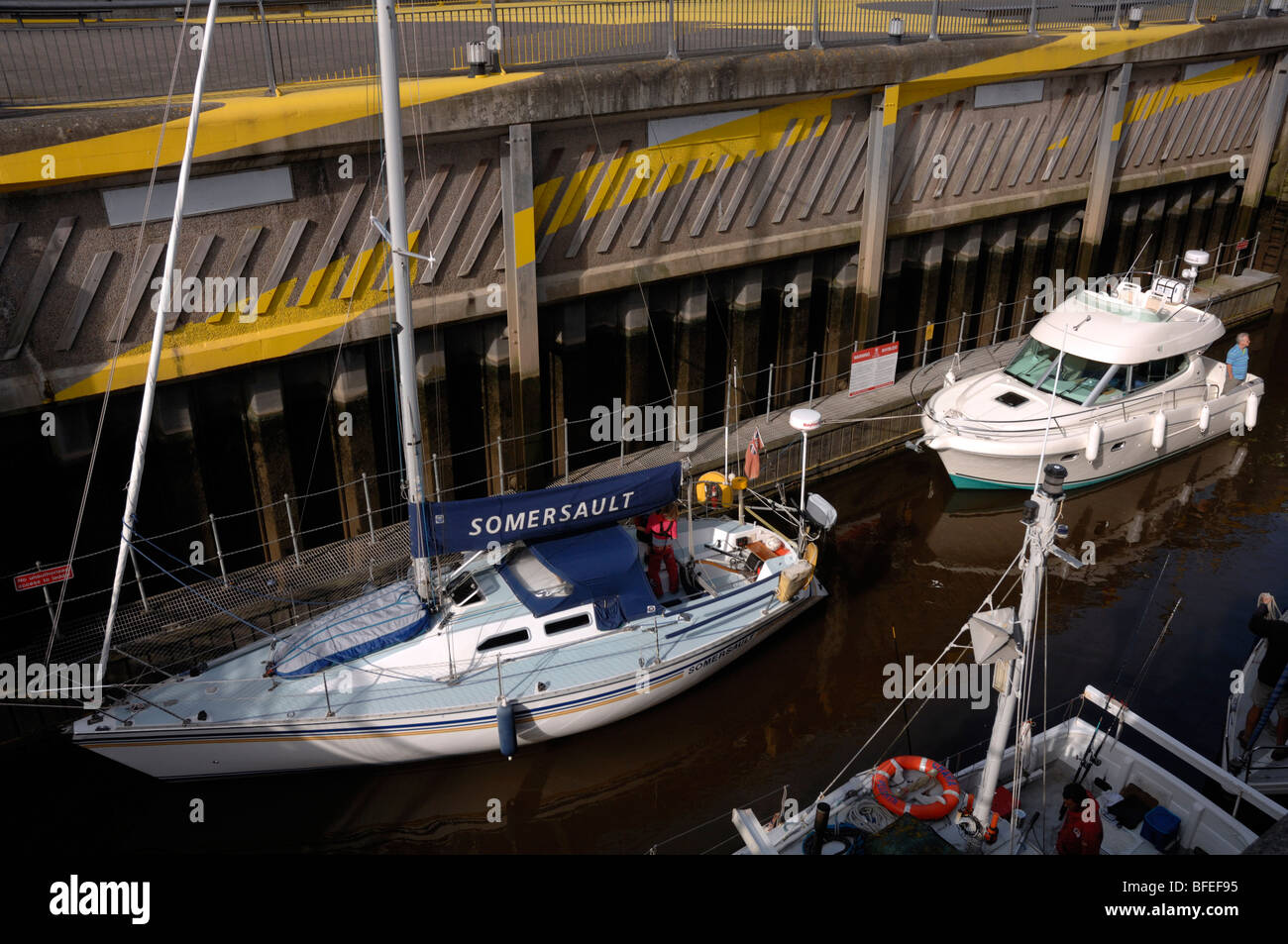 Tidal sea lock hi-res stock photography and images - Alamy