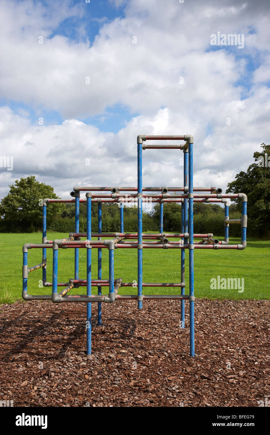 Metal climbing frame hi-res stock photography and images - Alamy
