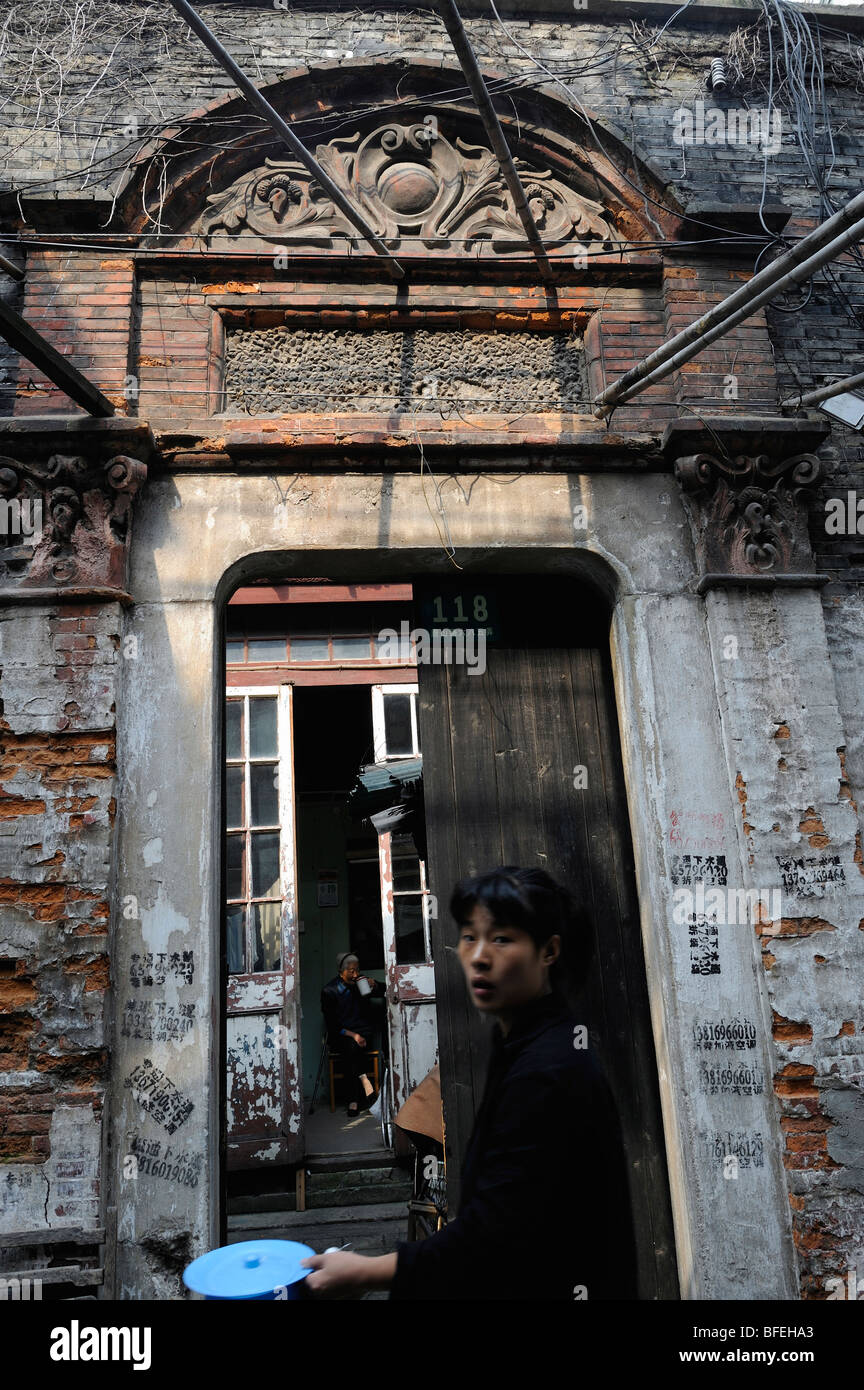 Shikumen House High Resolution Stock Photography and Images - Alamy