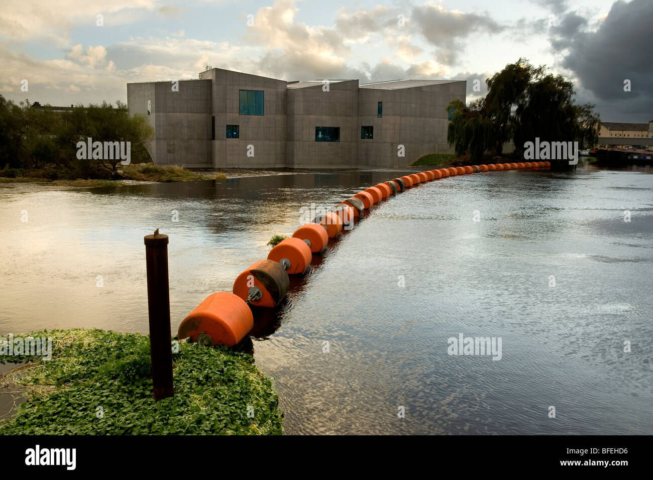The Hepworth Gallery in Wakefield, designed by architect David ...