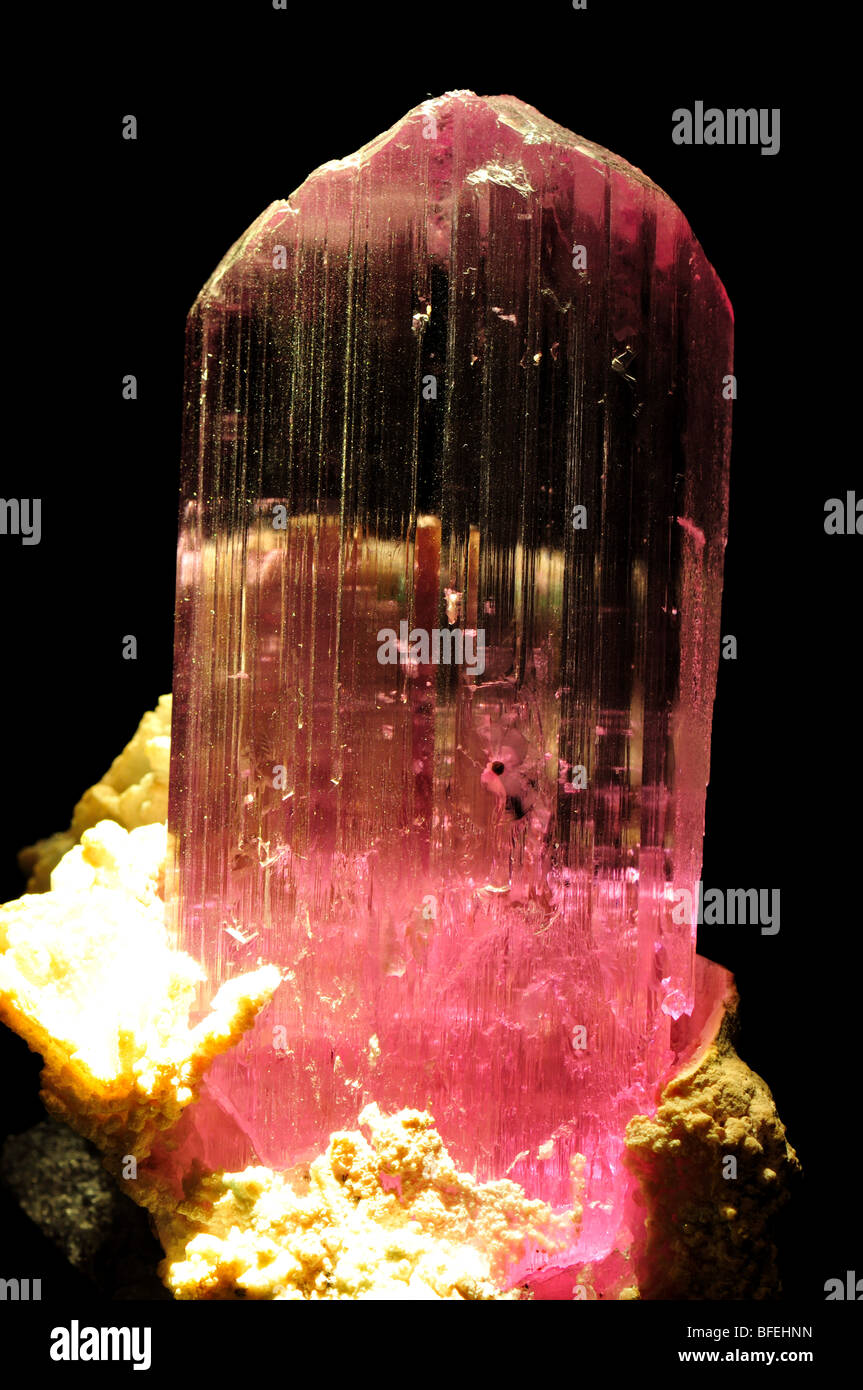 Pyroxene hi-res stock photography and images - Alamy