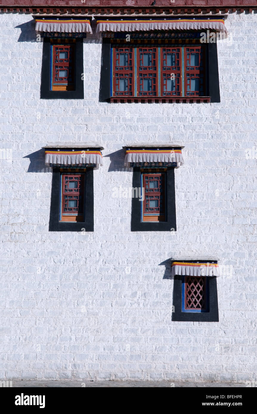 Windows at the Potala Palace Lhasa Tibet Stock Photo - Alamy