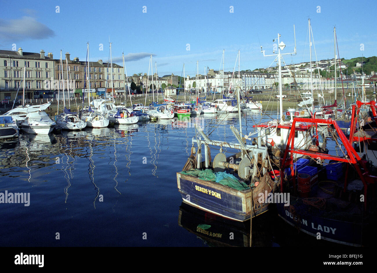 rothesay harbour boats town isle of bute scotland uk gb Stock Photo - Alamy