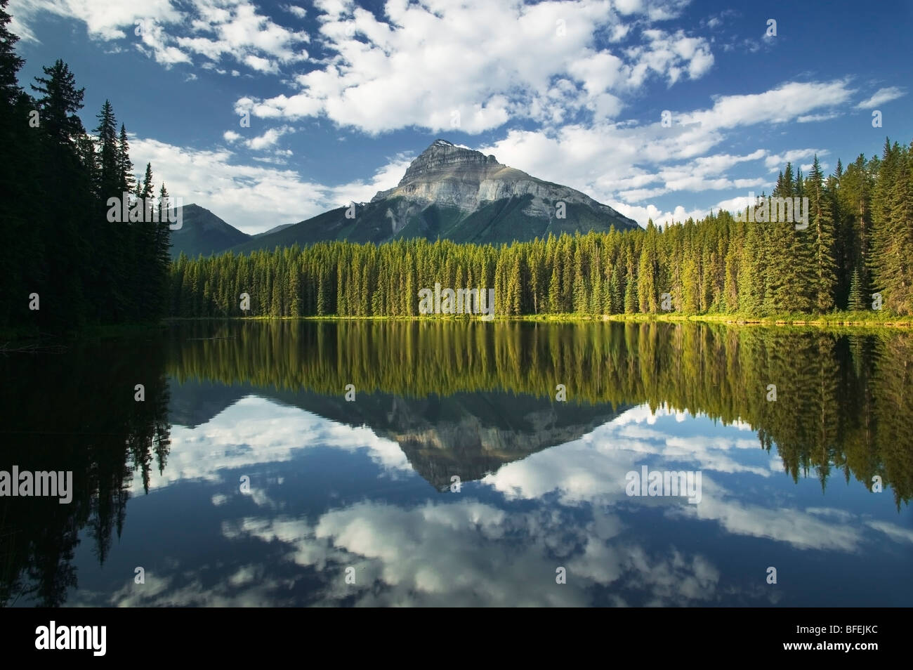 Pilot mountain banff national park hi-res stock photography and images ...