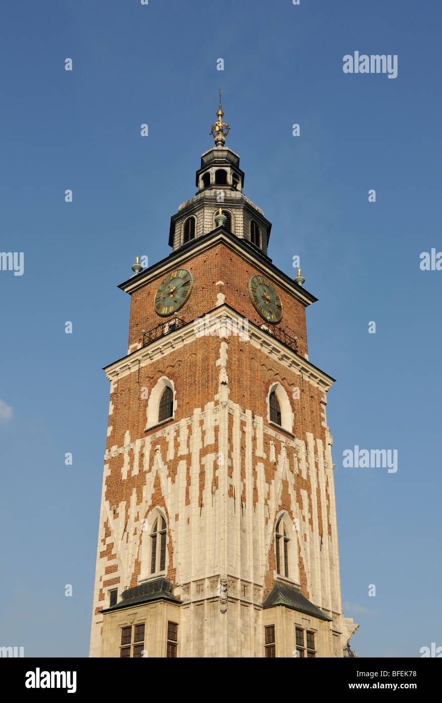 Red Brick Town Hall Tower (Wieza ratuszowa) in Main Market Square ...