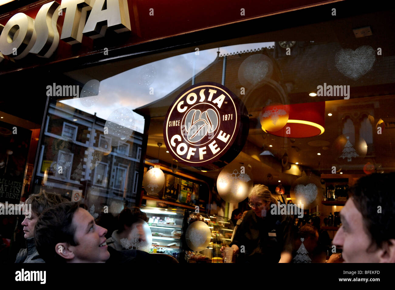 Costa coffee shops hi-res stock photography and images - Alamy