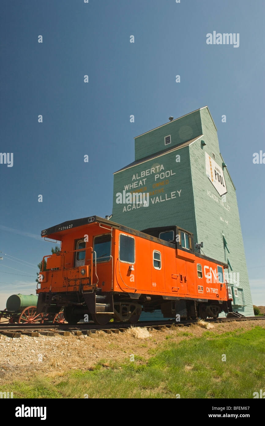 Grain elevator and CN train at Acadia Valley, Alberta, Canada Stock ...