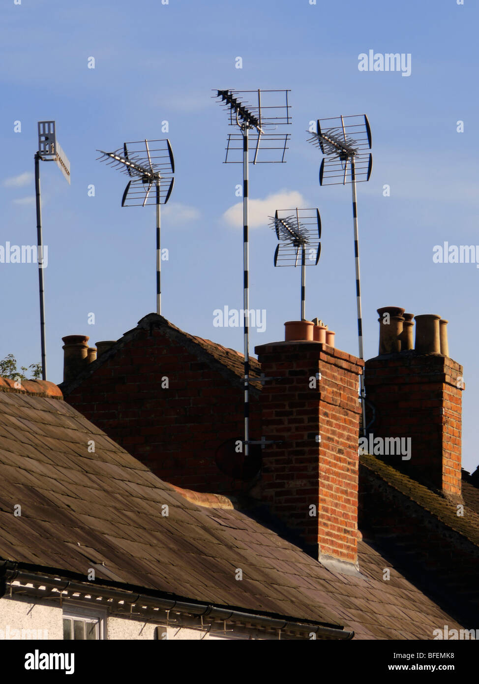 Bbc aerial dish hi-res stock photography and images - Alamy