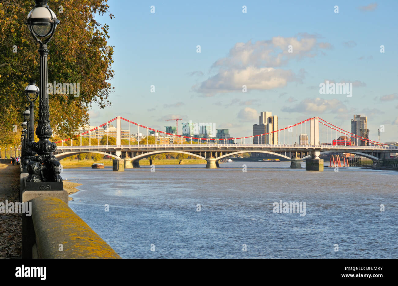 Chelsea Bridge, London, United Kingdom Stock Photo - Alamy