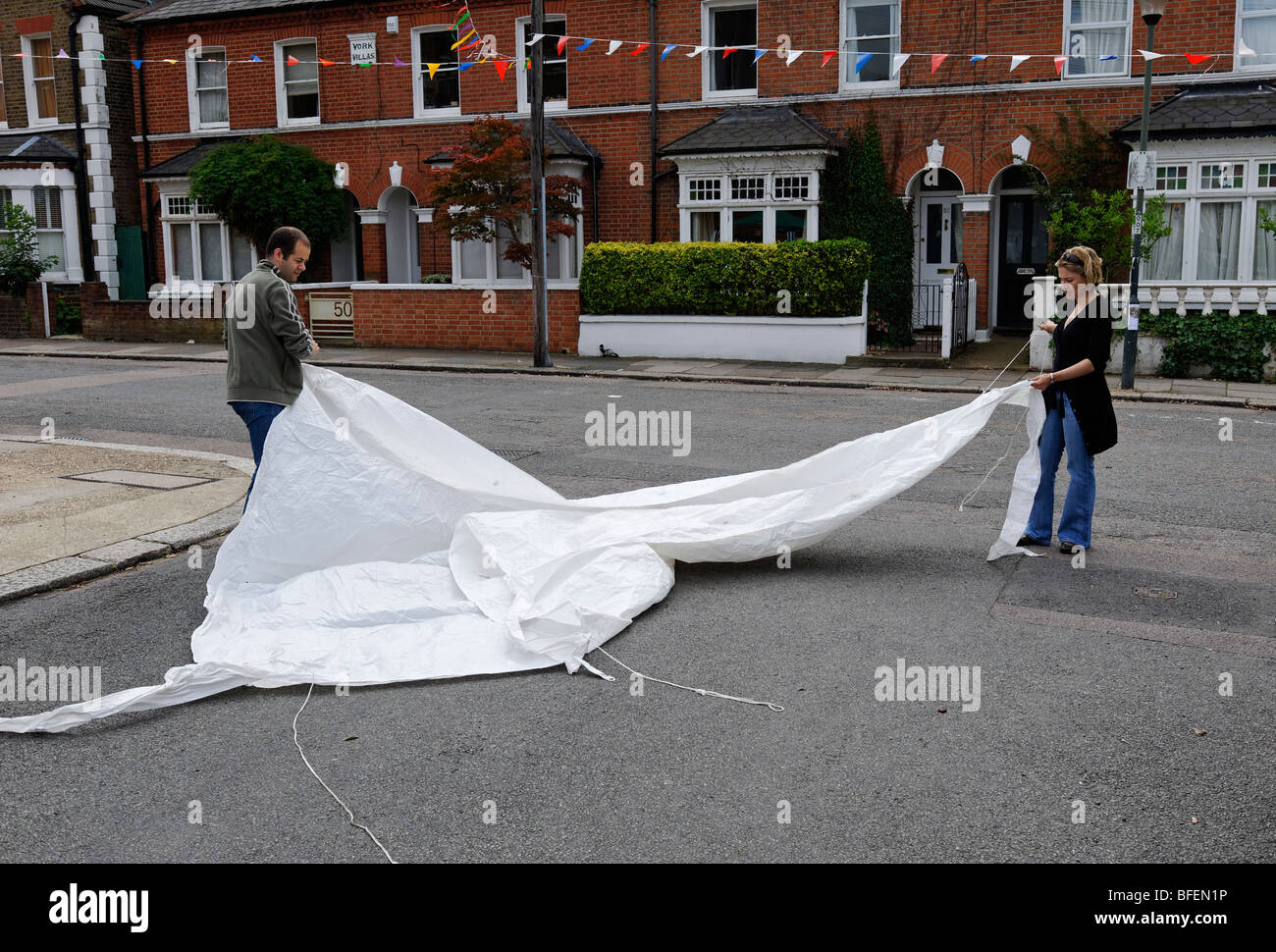 Geeting hi-res stock photography and images - Alamy