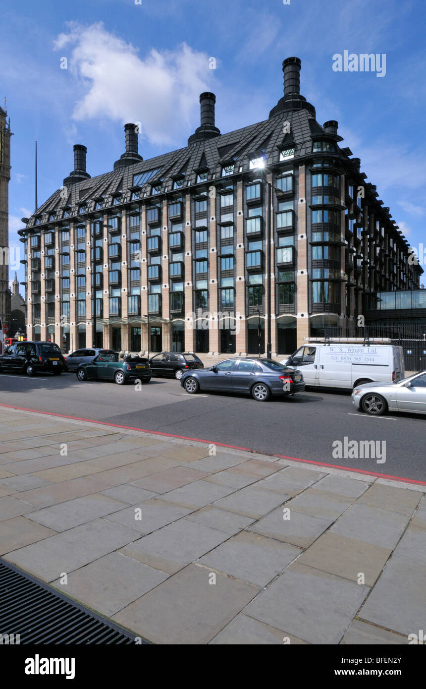 Portcullis house bridge street hi-res stock photography and images - Alamy