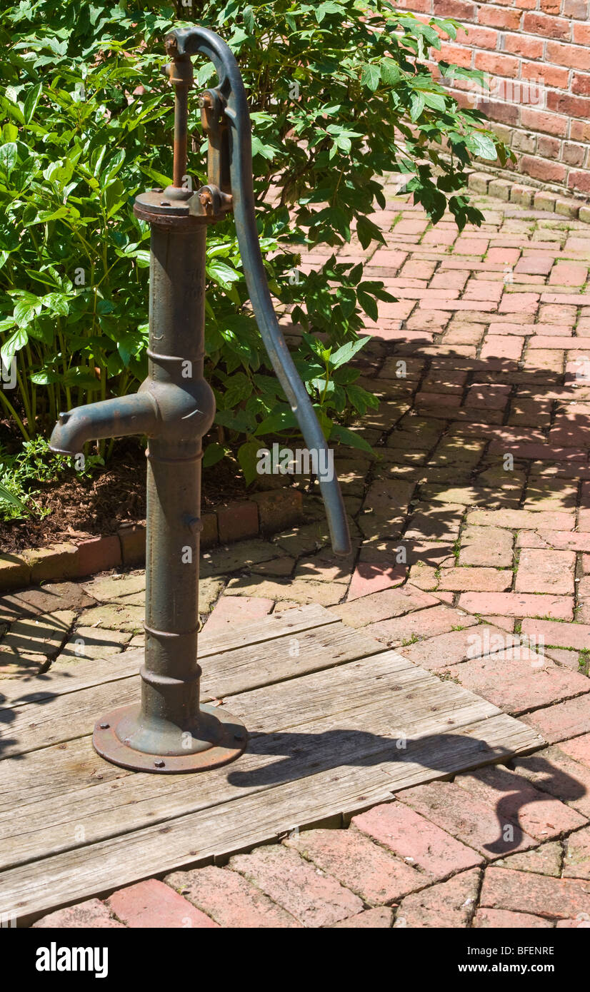 Old fashion spring well hand pump Stock Photo - Alamy