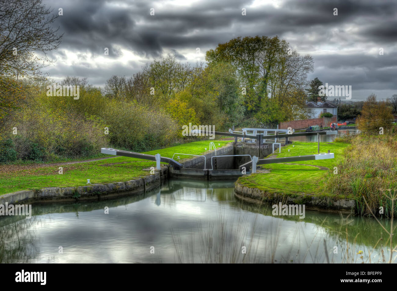 Kennet and Avon Canal, Devizes, UK HDR Stock Photo - Alamy