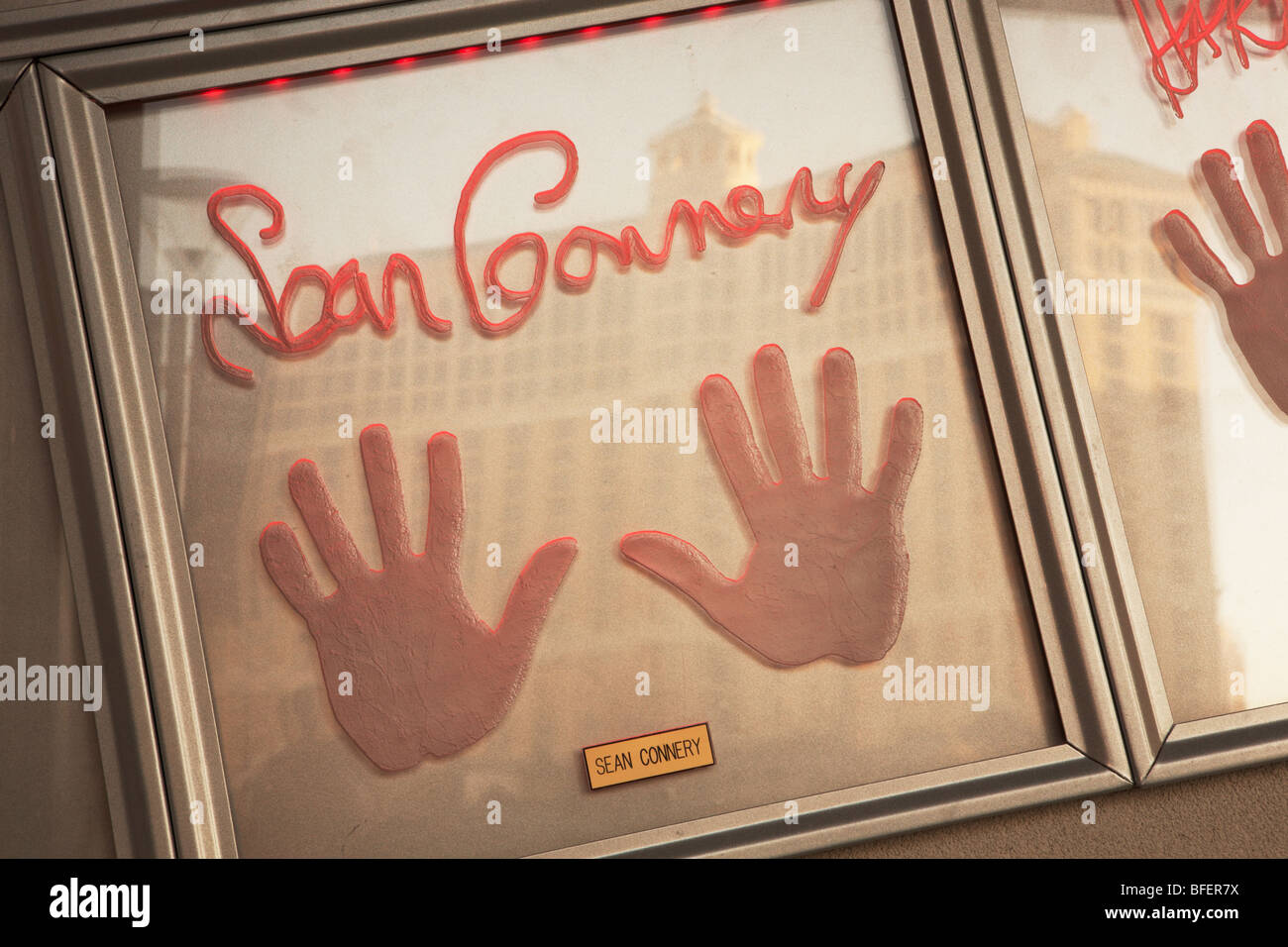 Hollywood hand prints hi-res stock photography and images - Alamy