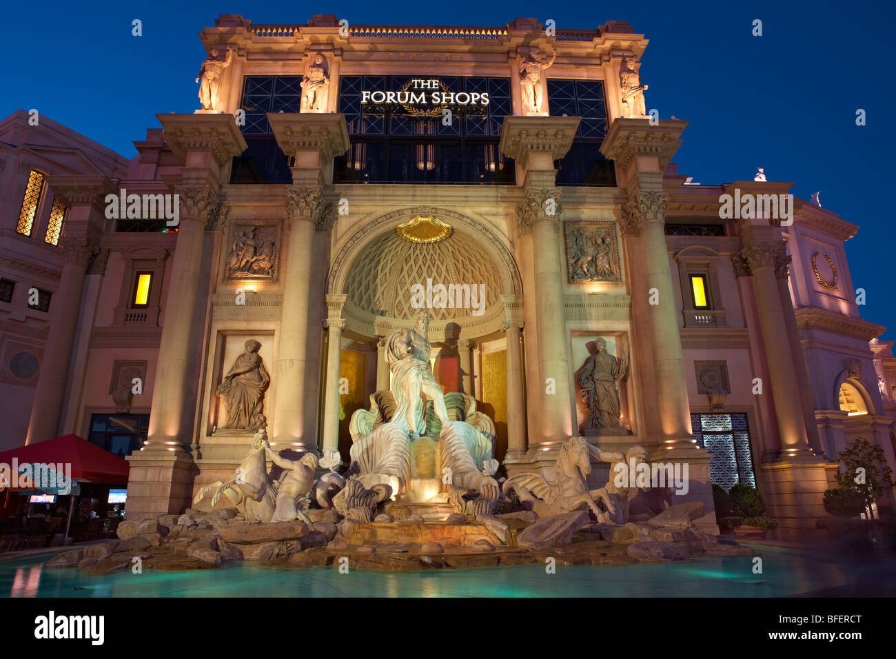 Caesars palace trevi fountain hi-res stock photography and images - Alamy