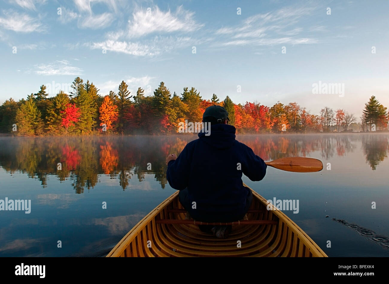 Man, Autumn, Canoe, Kahshe Lake, Muskoka, Ontario Stock Photo - Alamy