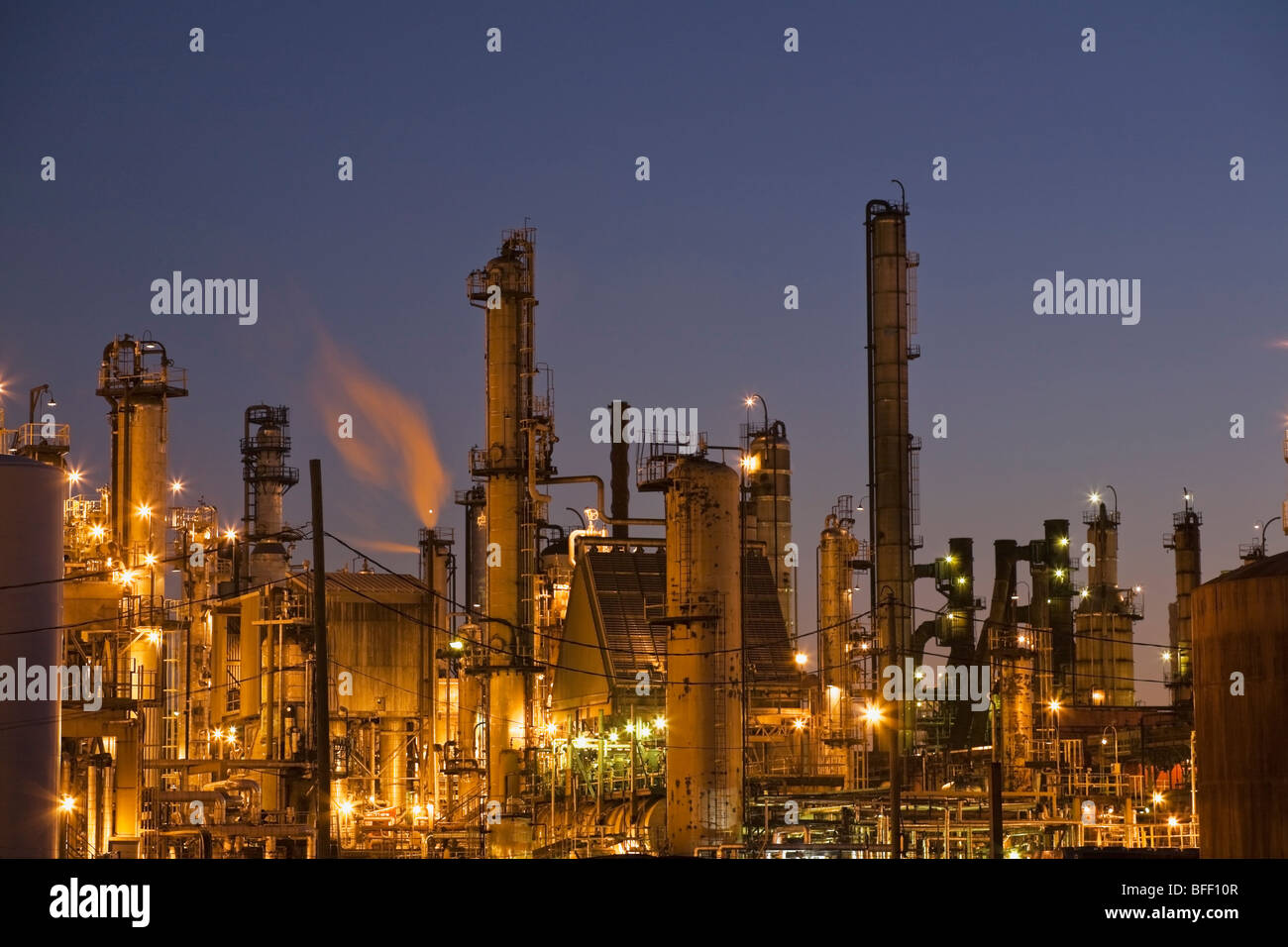 Canada refinery hi-res stock photography and images - Alamy