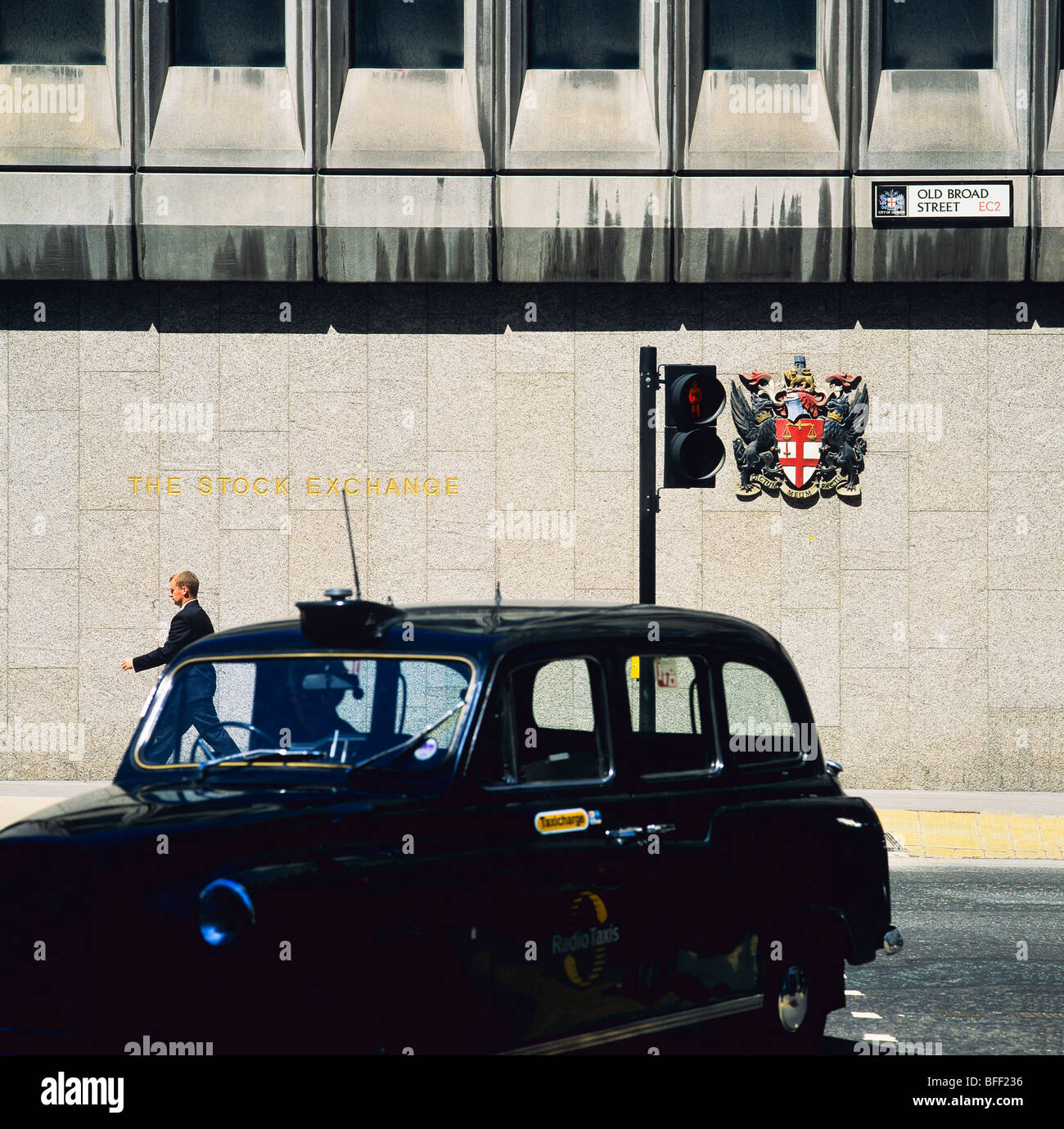 Old london cab hi-res stock photography and images - Alamy