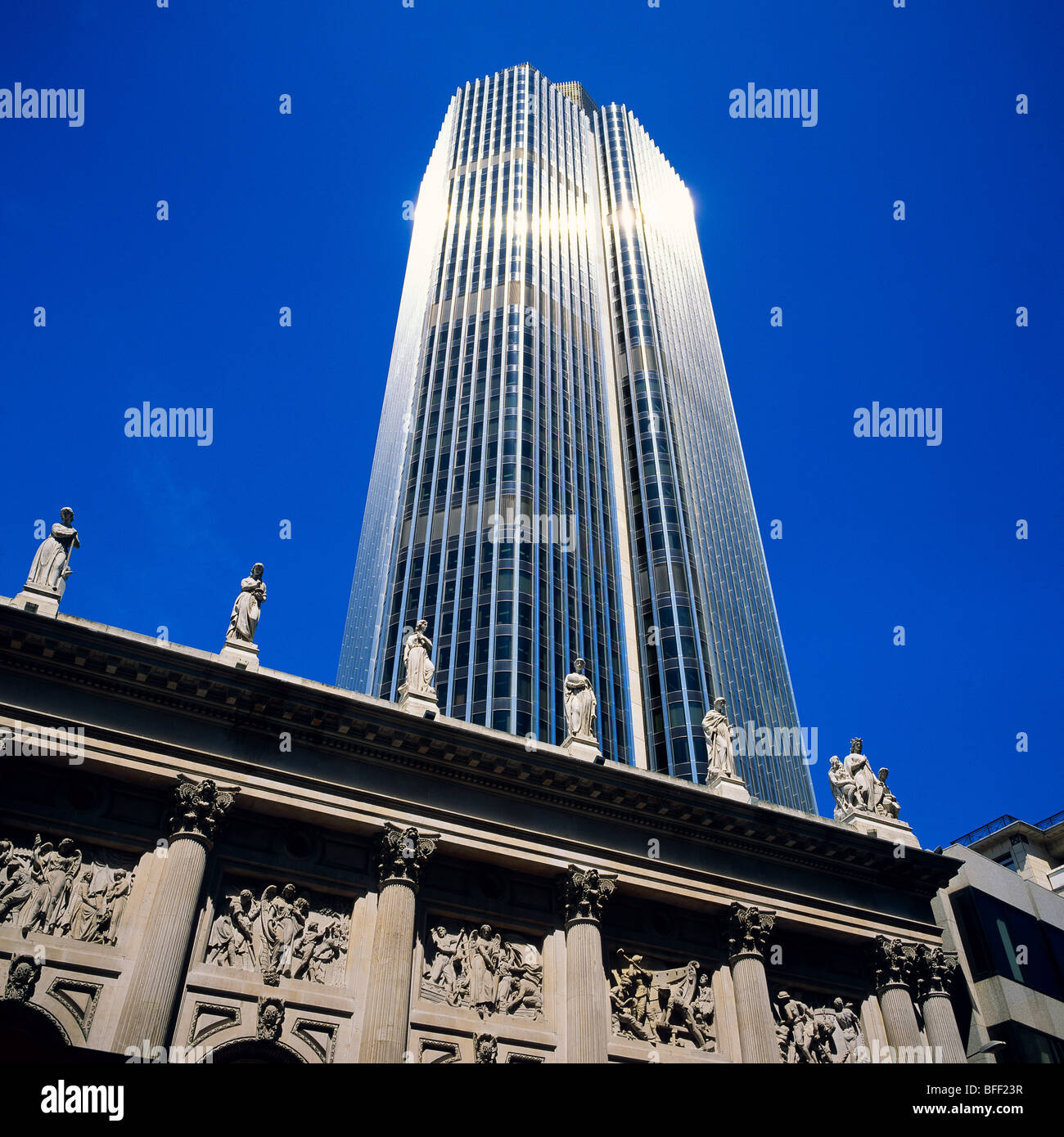 Gibson hall statues tower 42 hi-res stock photography and images - Alamy
