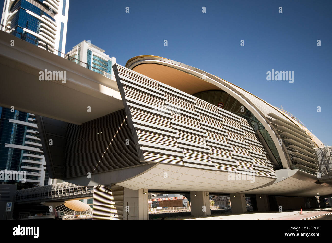 New metro station on Sheikh Zayed Road, Dubai Stock Photo - Alamy