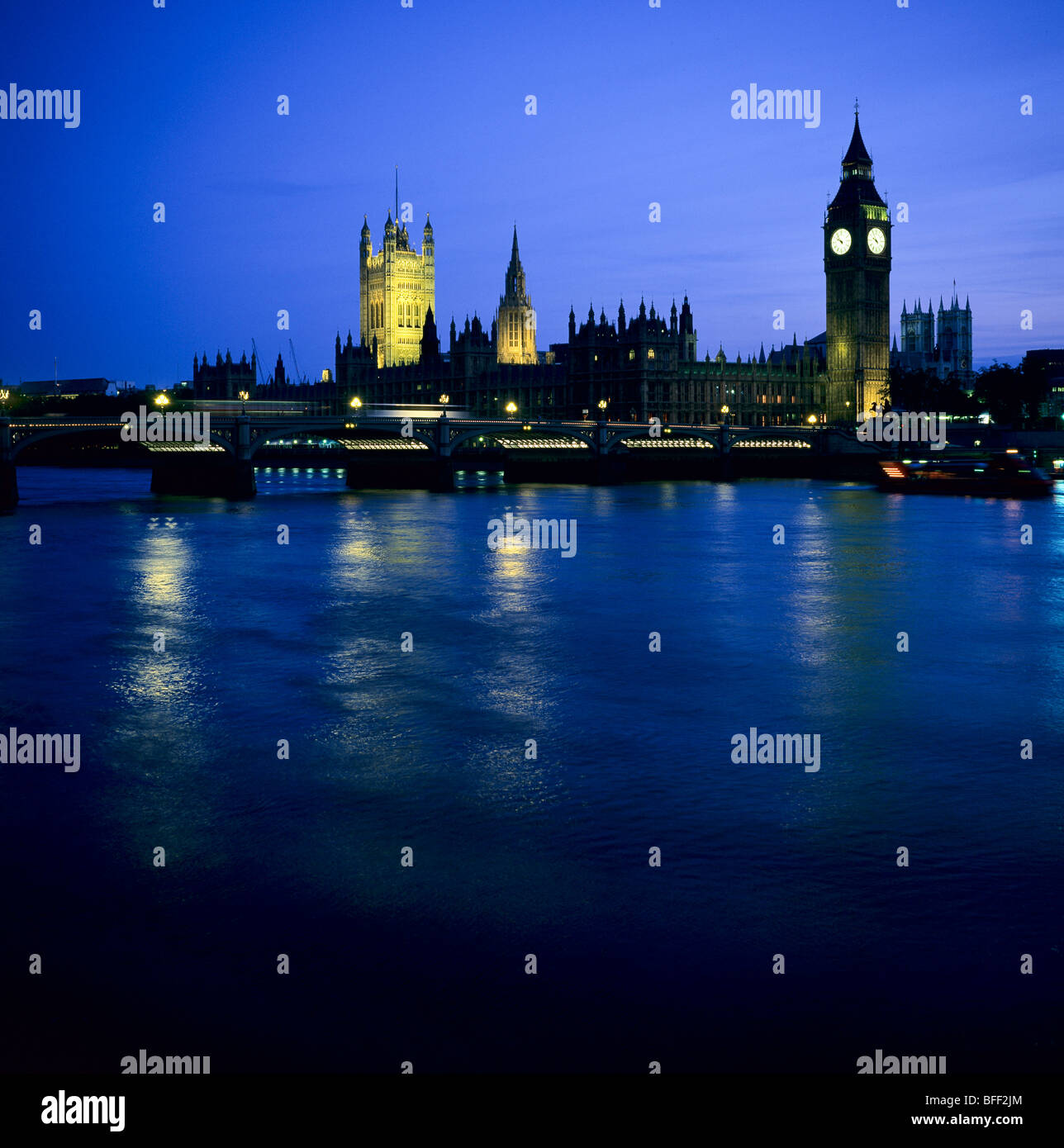 Elizabeth st stephen big ben clock tower hi-res stock photography and ...
