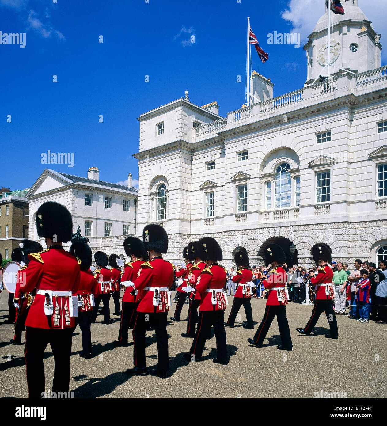 Welsh guard hi-res stock photography and images - Alamy