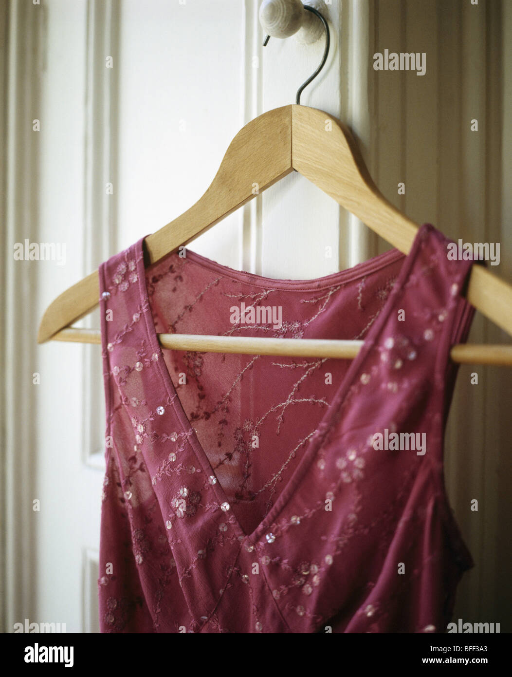 Chiffon Dress Stock Photos & Chiffon Dress Stock Images - Alamy