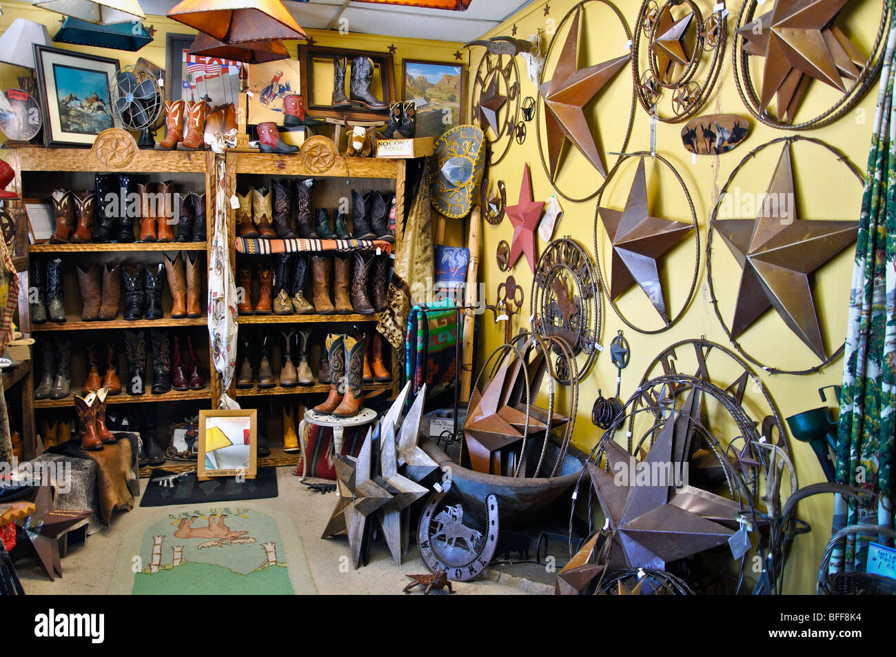 Collection of antiques hi-res stock photography and images - Alamy