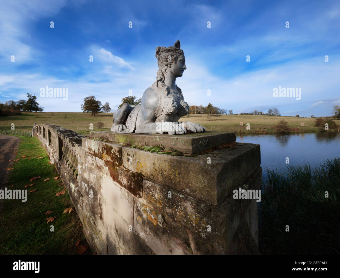 Compton Verney Bridge High Resolution Stock Photography and Images - Alamy