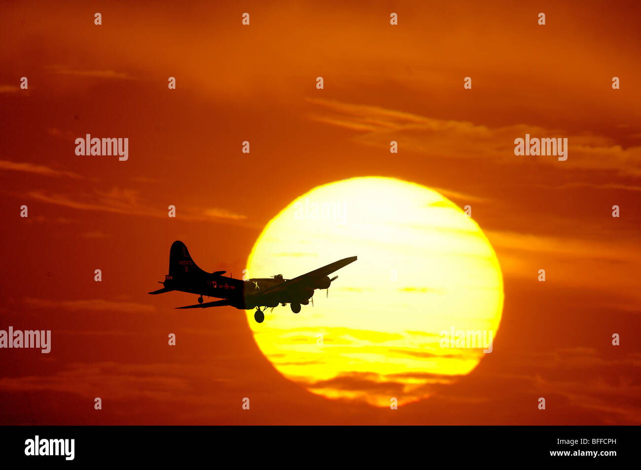 B17 hi-res stock photography and images - Alamy