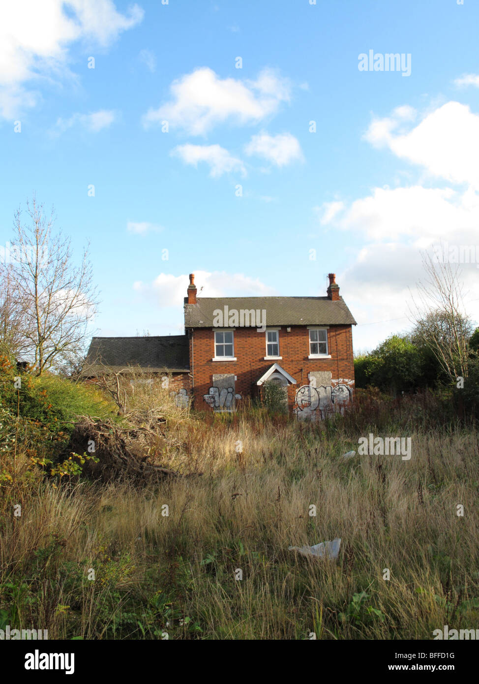 Derelict land uk hi-res stock photography and images - Alamy