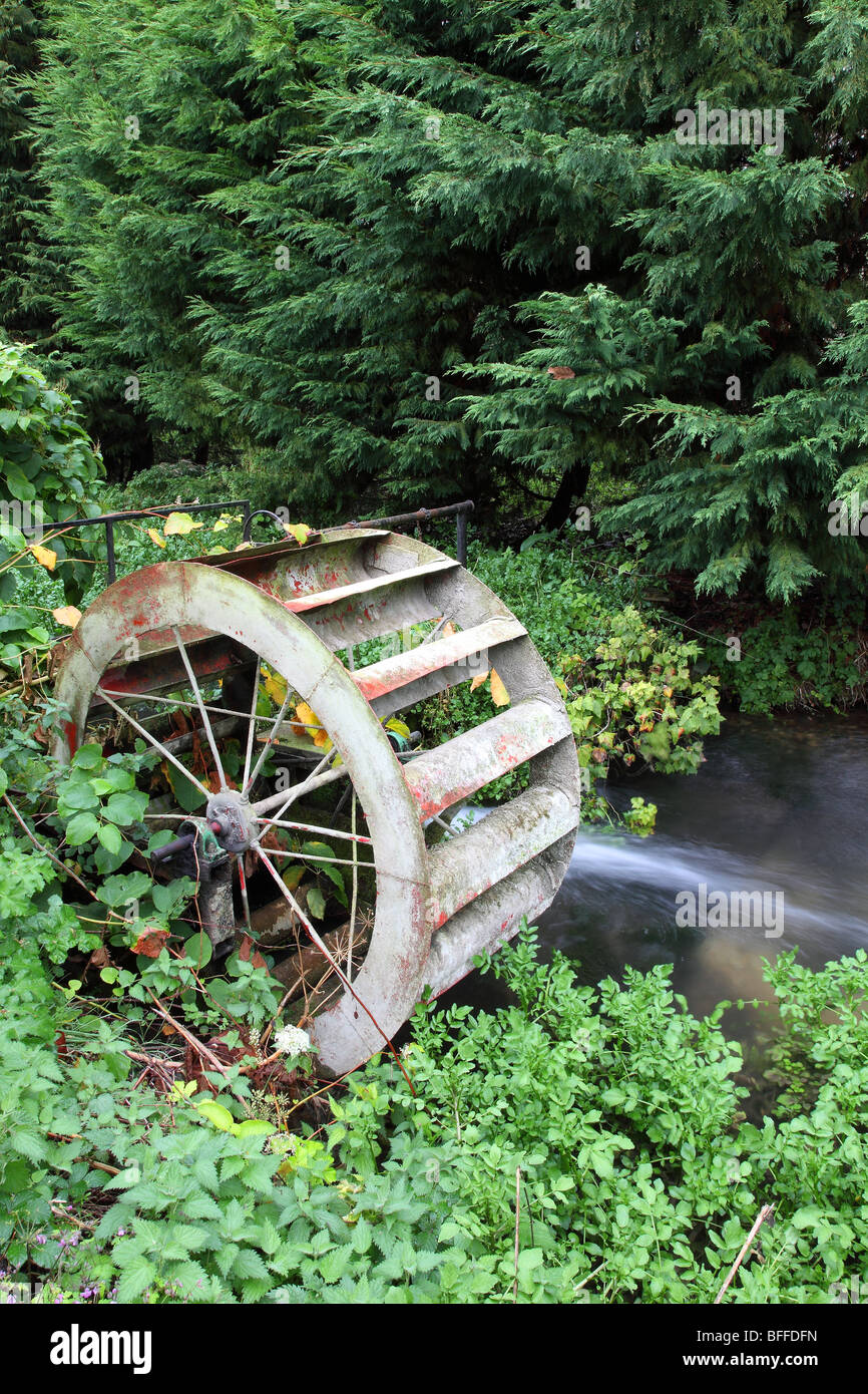 Old waterwheel hi-res stock photography and images - Alamy