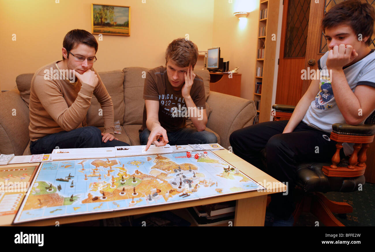 Board game hi-res stock photography and images - Alamy