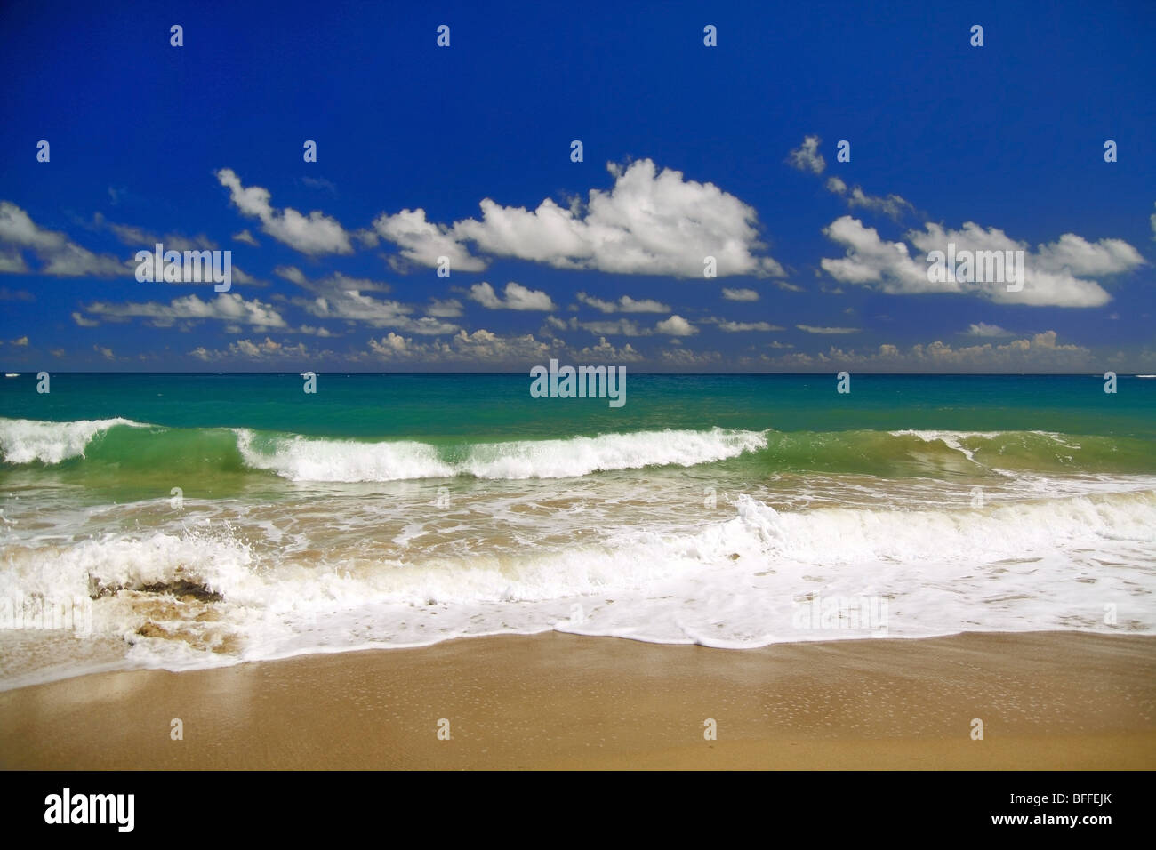 Waves on Atlantic ocean, Dominican Republic Stock Photo - Alamy