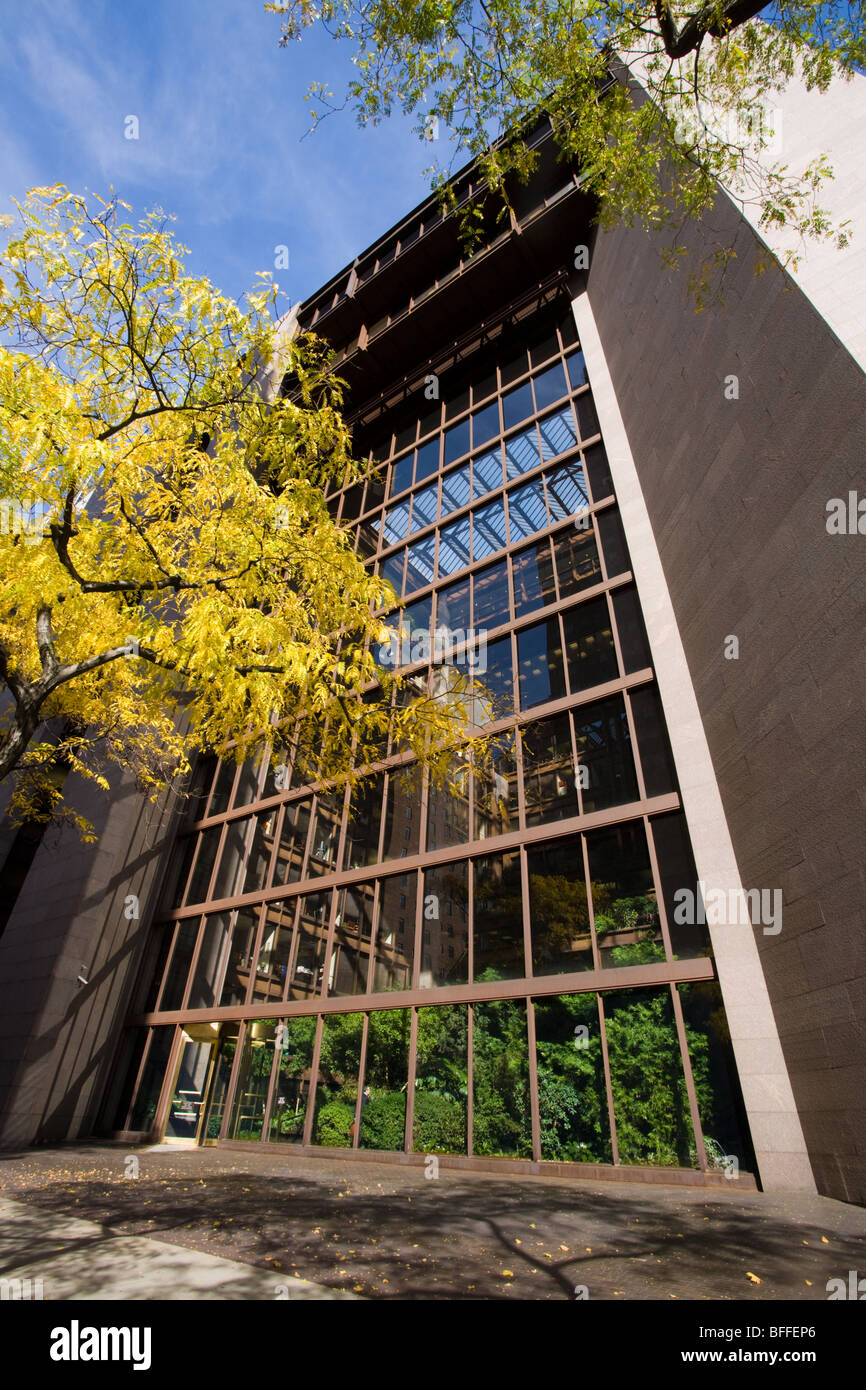 Ford Foundation Building by Roche Dinkeloo framed in exposed core-ten ...