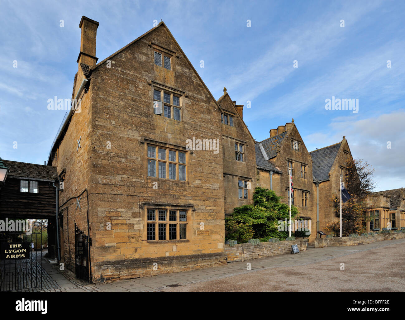 Cotswold spring sky hi-res stock photography and images - Alamy