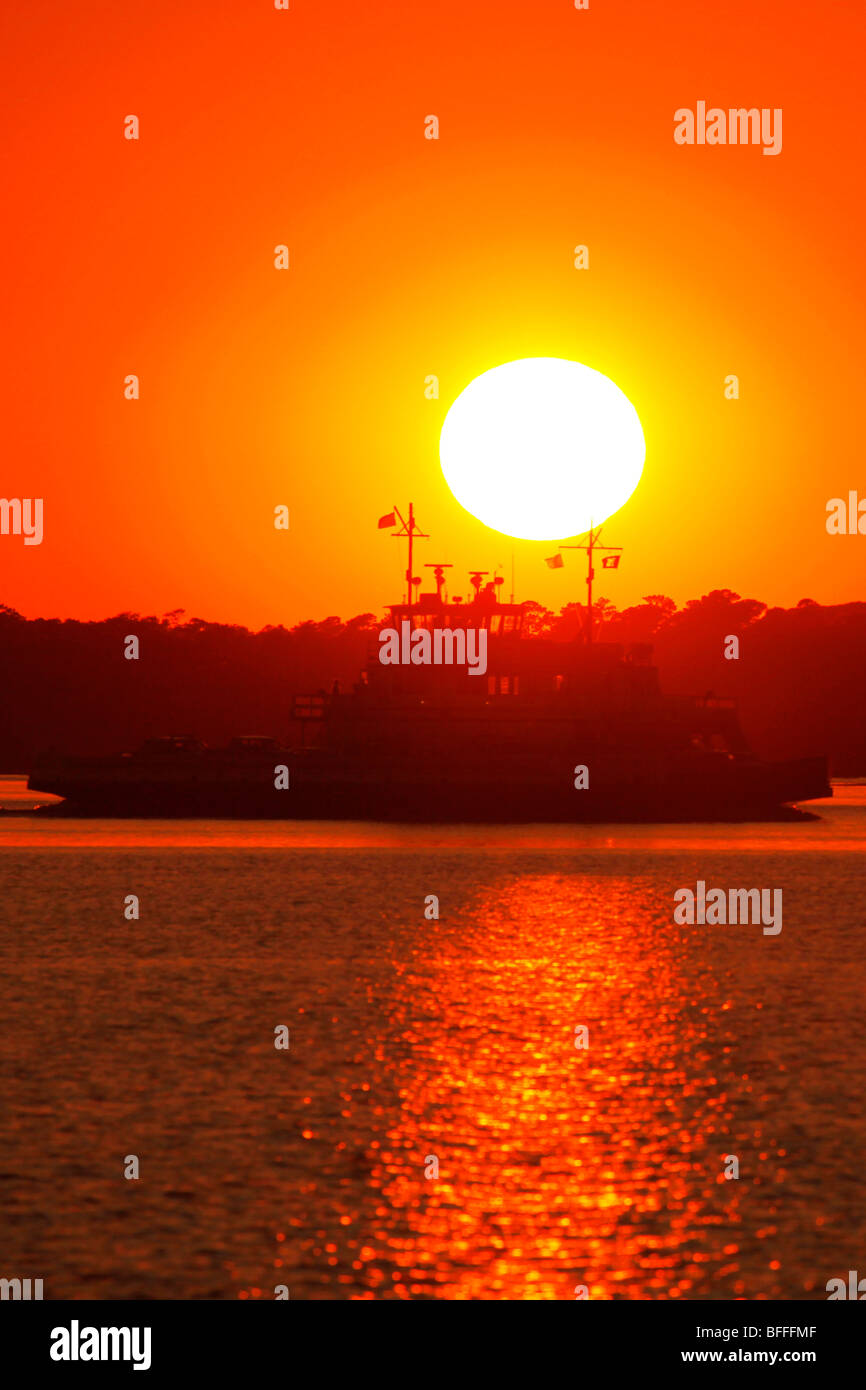 Fort fisher ferry hi-res stock photography and images - Alamy