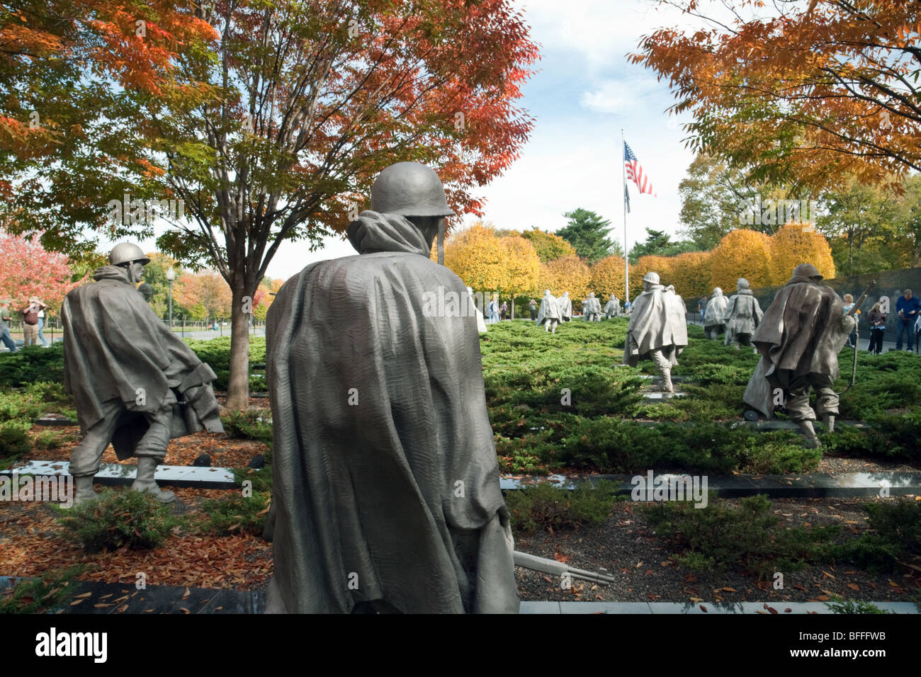 Statues of American soldiers at the Korean War Veterans Memorial ...