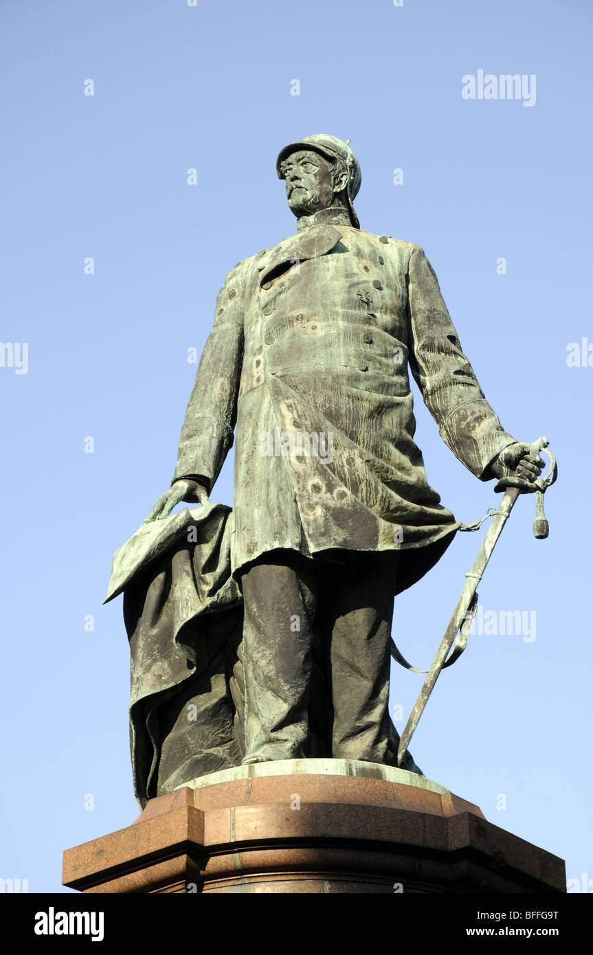 The Bismarck Memorial, Tiergarten, Berlin, a memorial statue to Prince ...