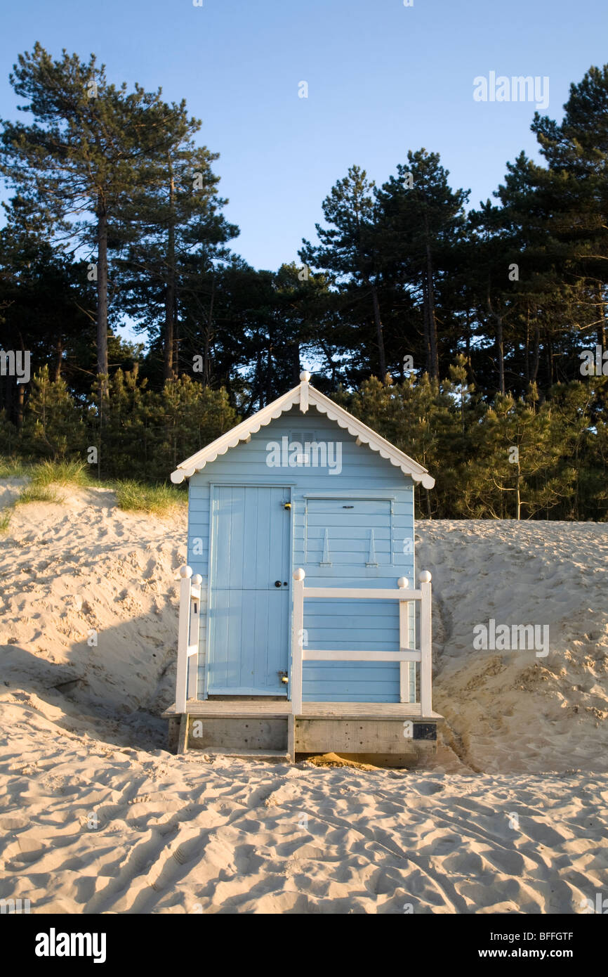 Blue Beach Hut Stock Photo - Alamy