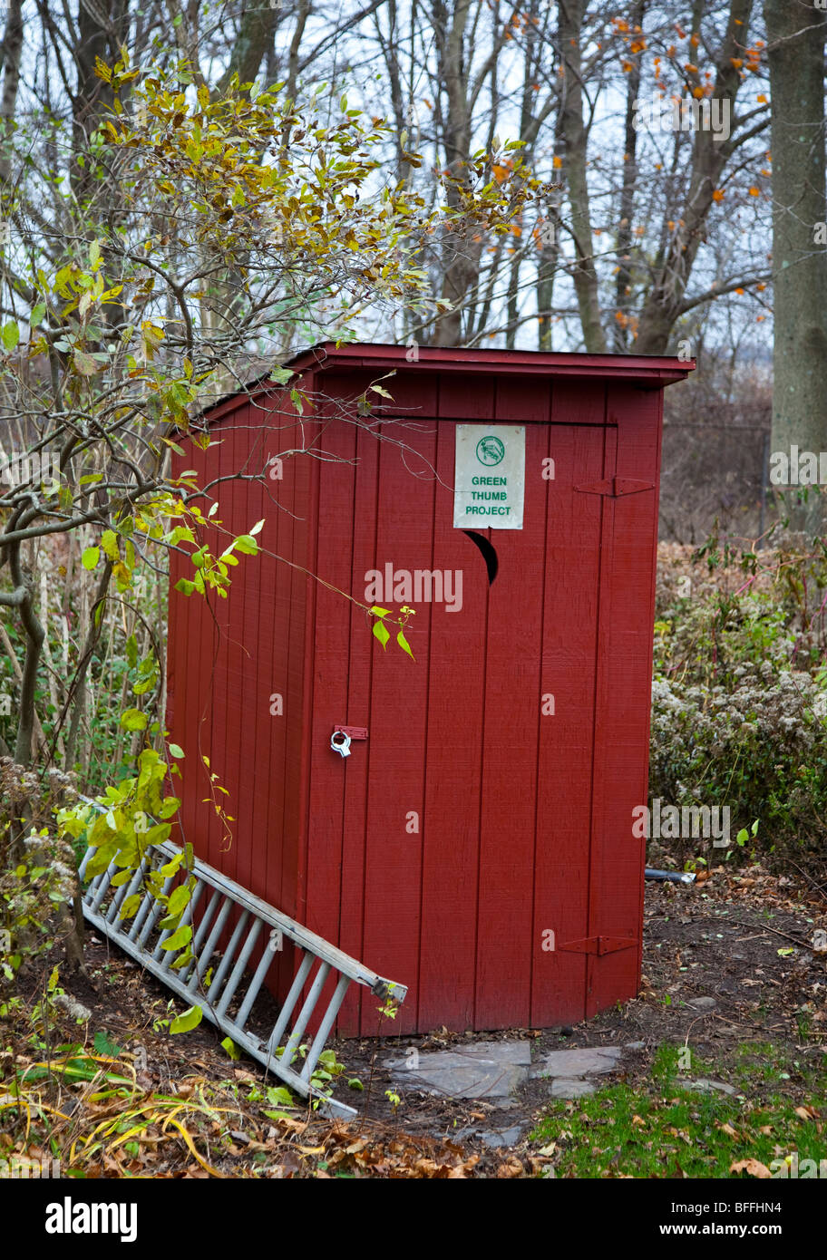 Outhouse bathroom hi-res stock photography and images - Alamy