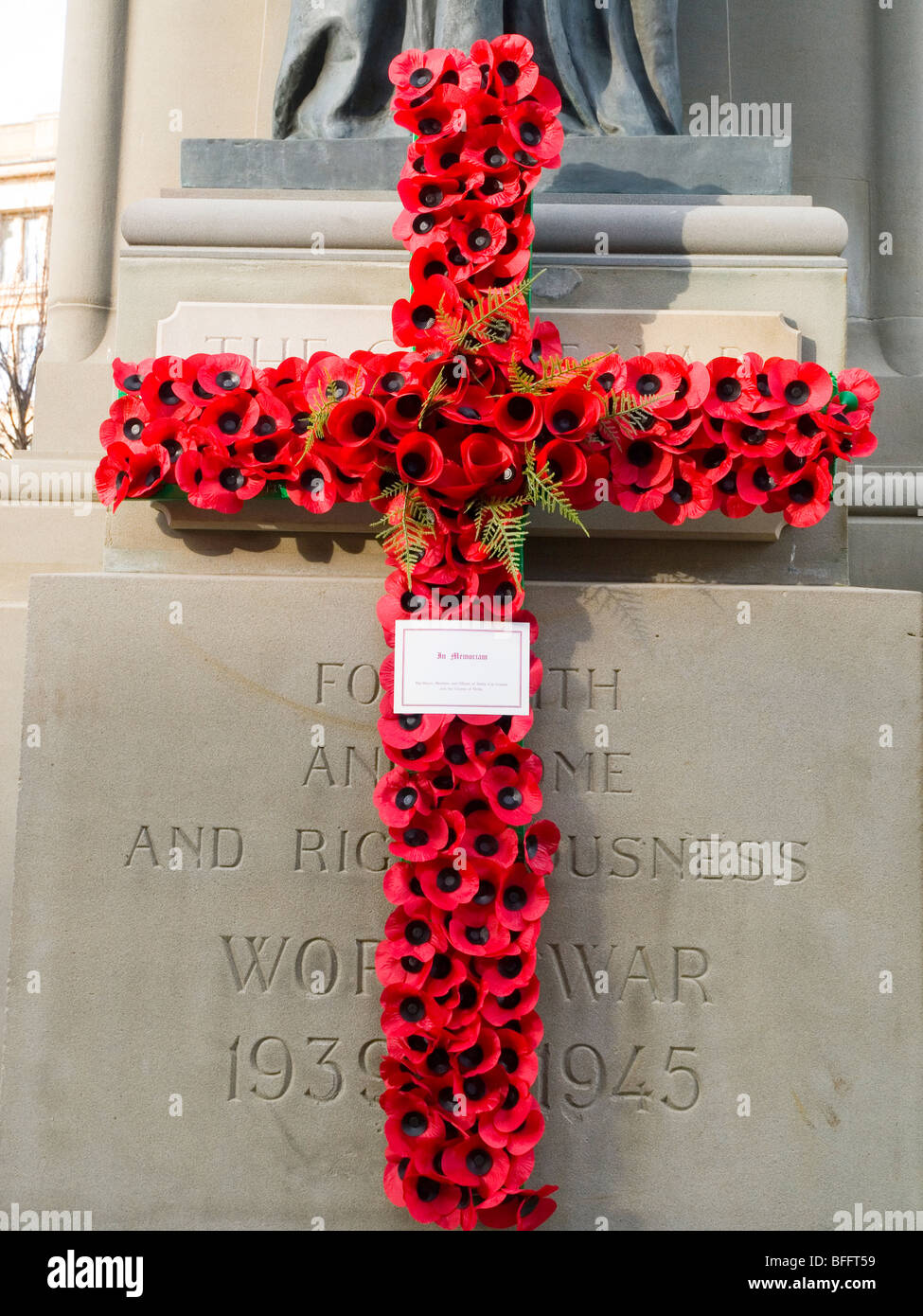 Poppies and cross hi-res stock photography and images - Alamy