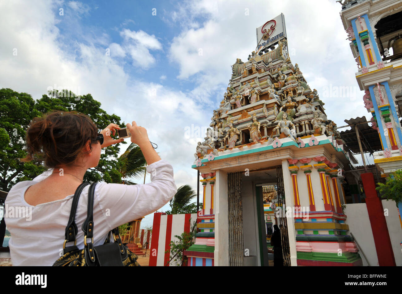 Koneswaram Kovil Hindu Temple, Trincomalee, Sri Lanka, Koneswaram Kovil ...