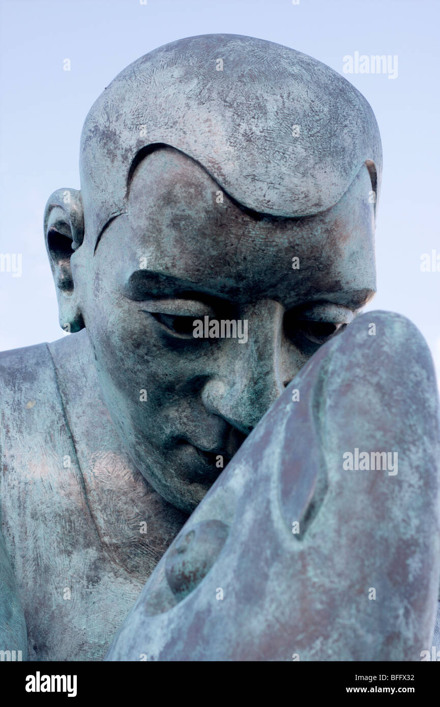 Pier statue hi-res stock photography and images - Alamy